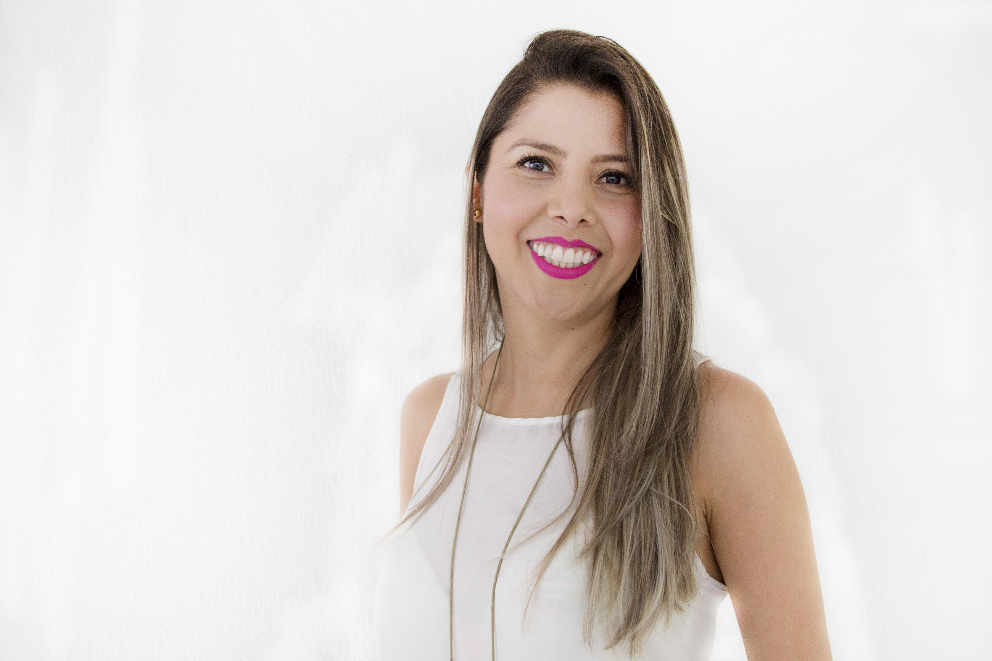 Sandra Villalobos | HuleAudio